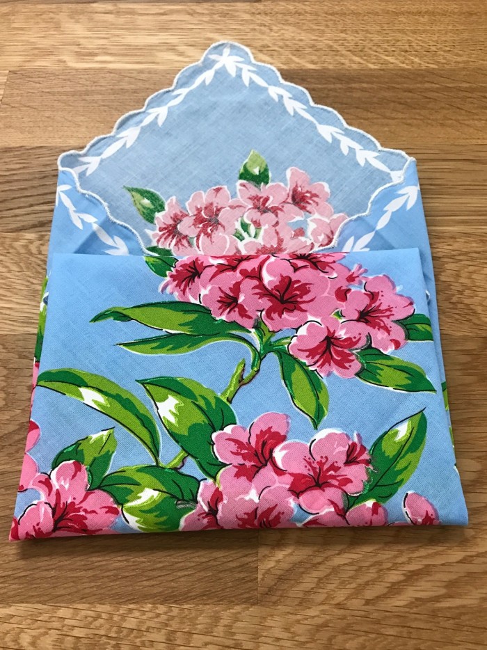 Handkerchief Recipe Envelope DIY Tutorial - Bumblebee Linens