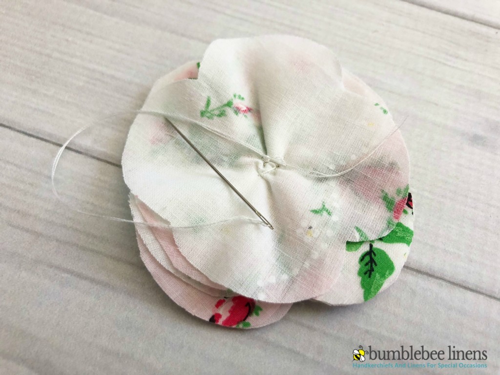 How to Make a Handkerchief Hair Bow - Bumblebee Linens